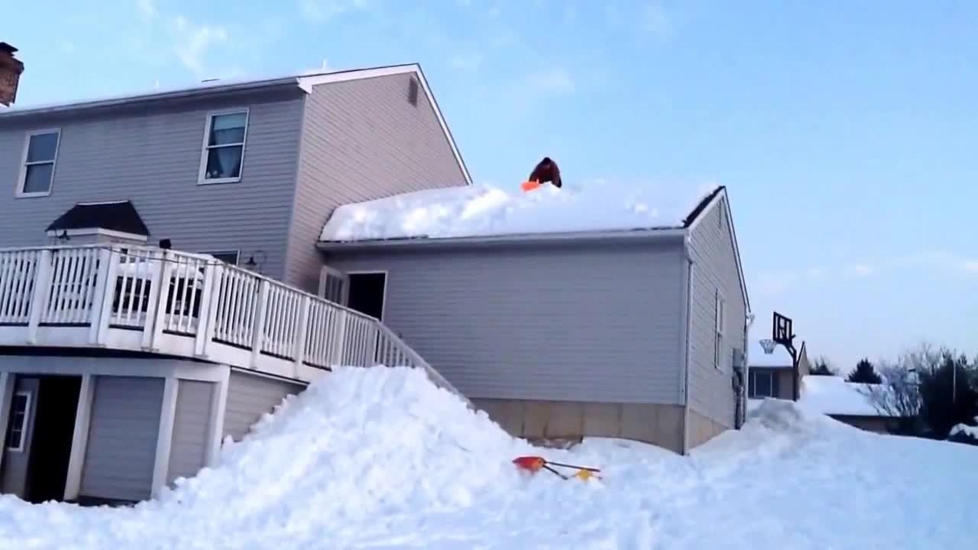 Sledding off Roof Fail | Jukin Licensing