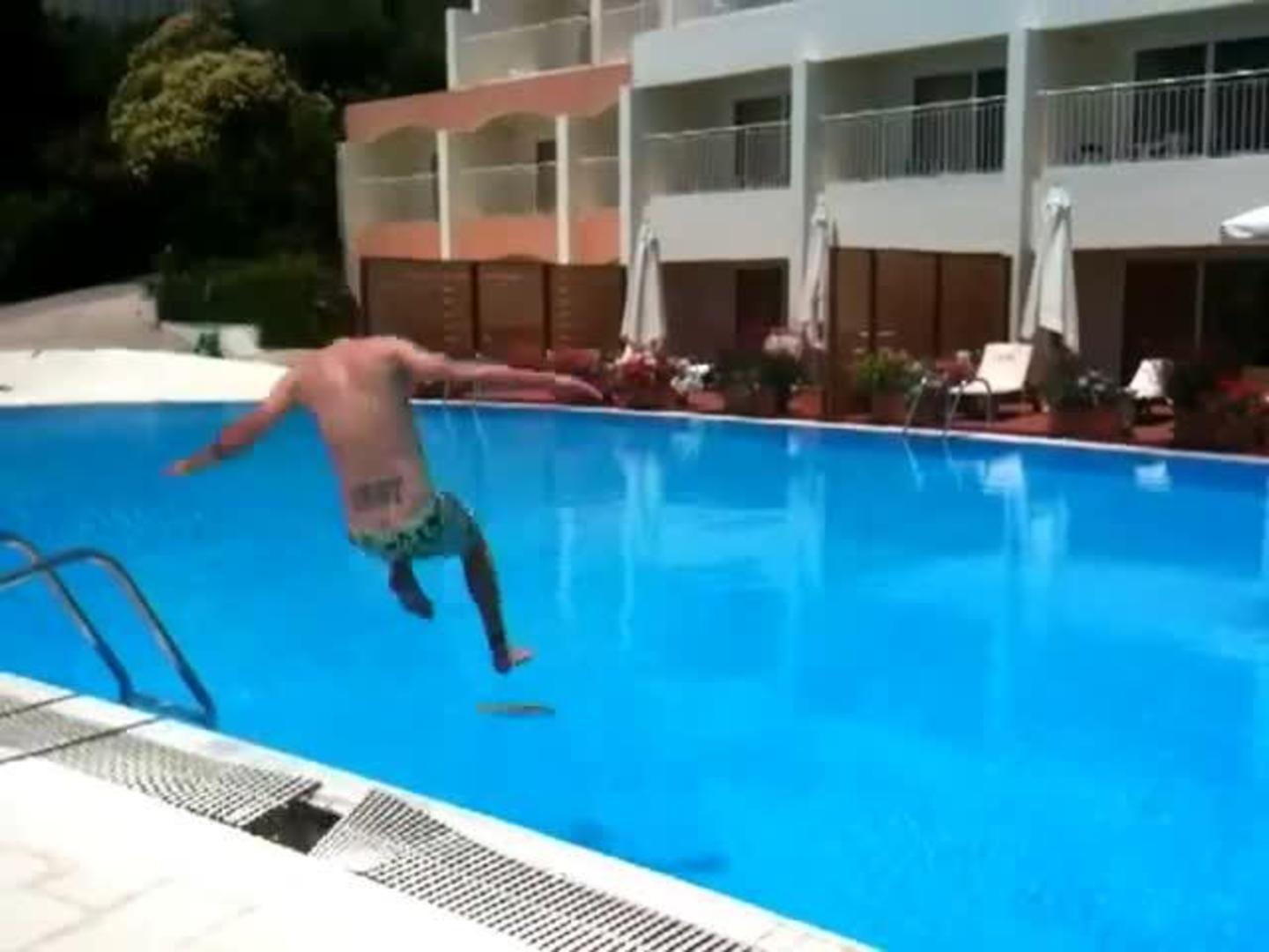 Guy Ruins Swimming Pool Filters | Jukin Licensing