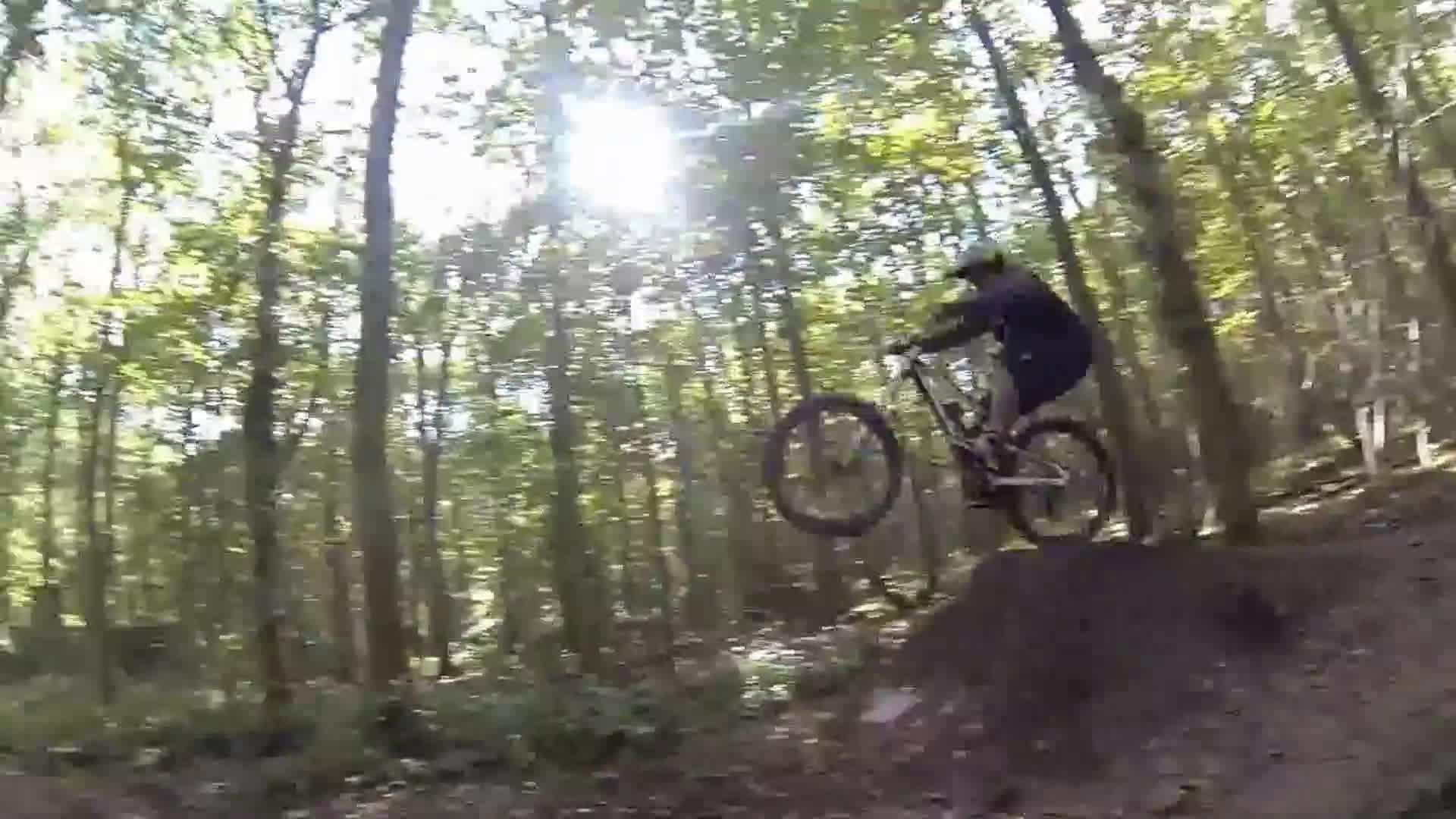 Double Mountain Bike Wipeout | Jukin Licensing