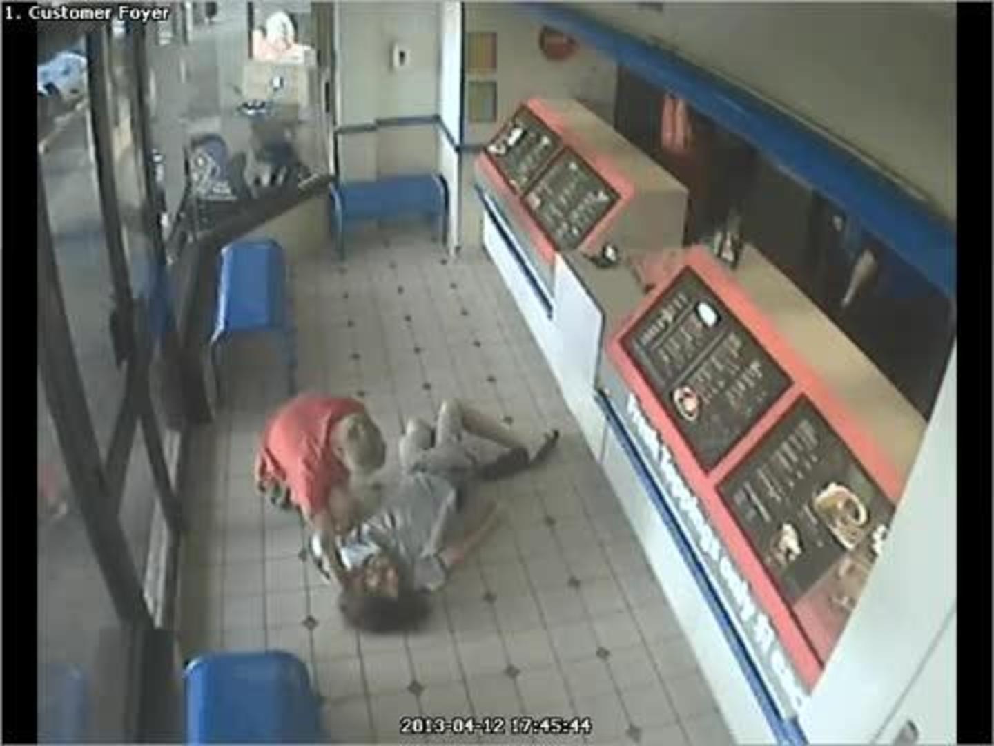 Extremely Drunk Guy Falls down in Pizza Restaurant | Jukin Licensing