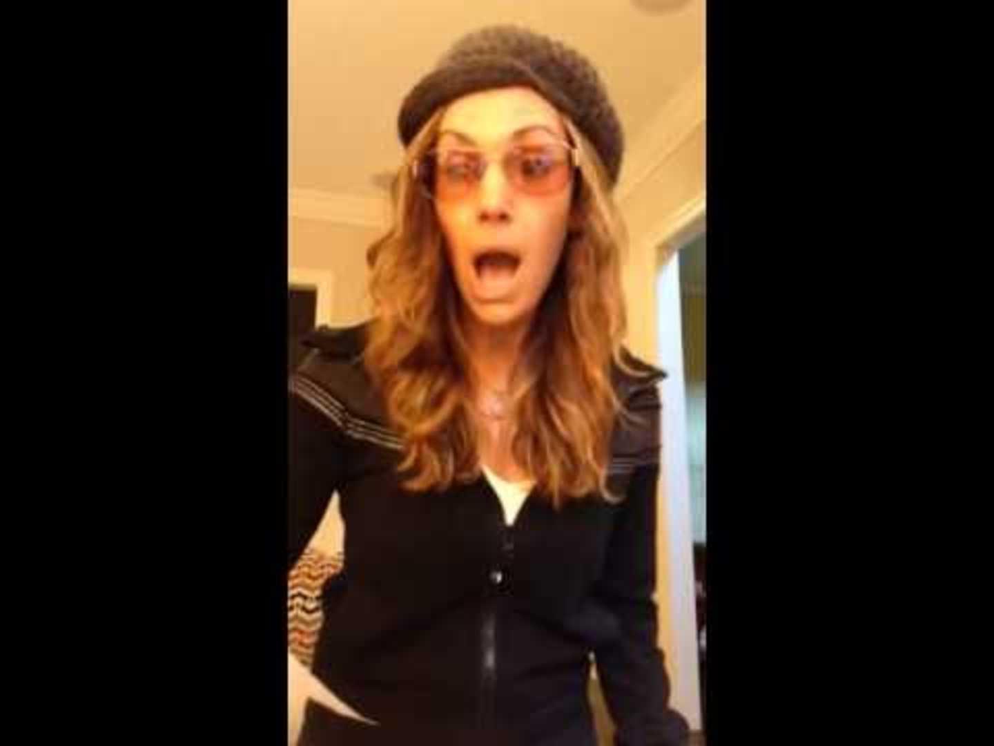 Mom Sings Chicken Rap | Jukin Licensing