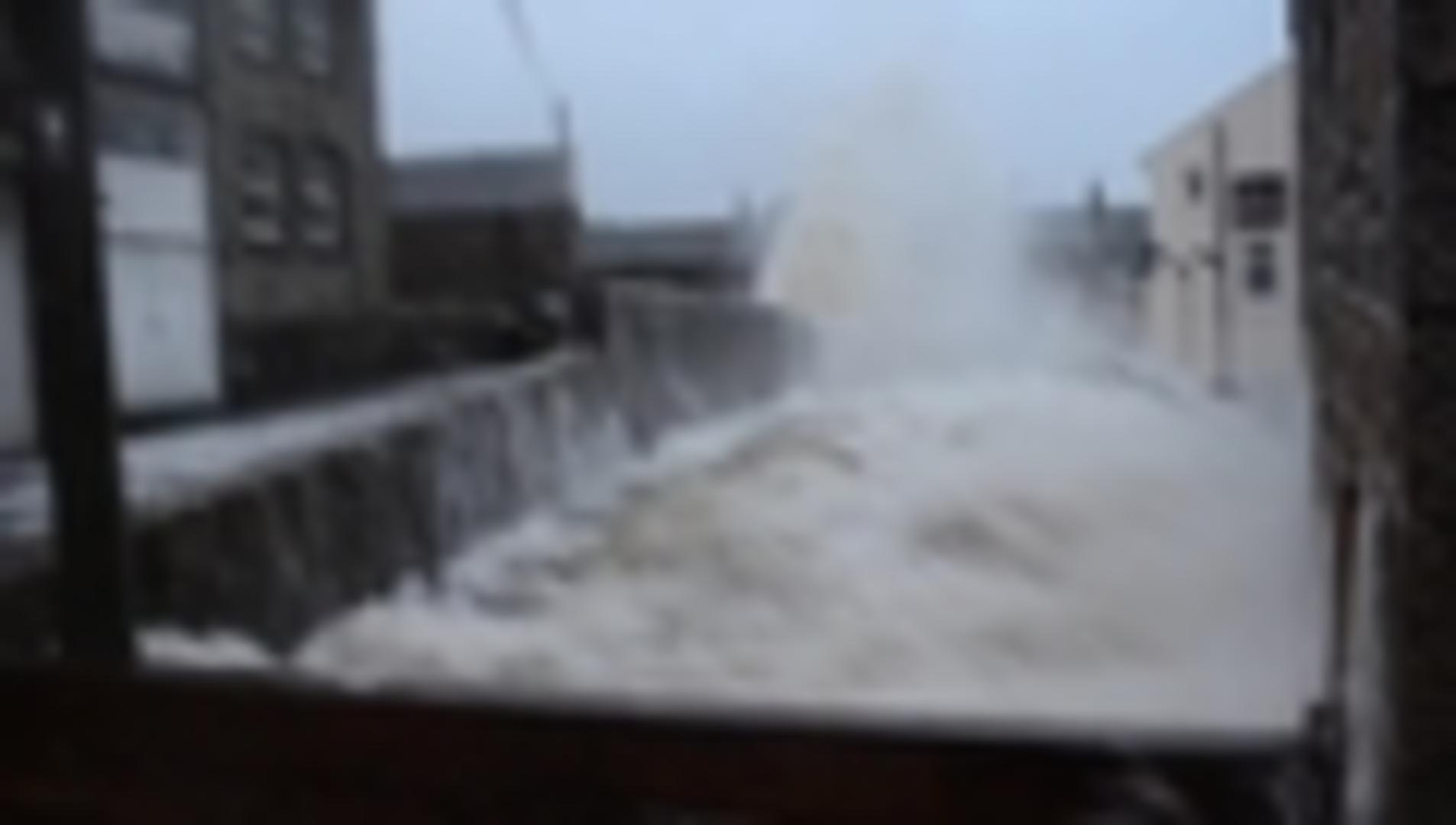 Valentine's Day Storm Crashes Over Newlyn Bridge | Jukin Licensing