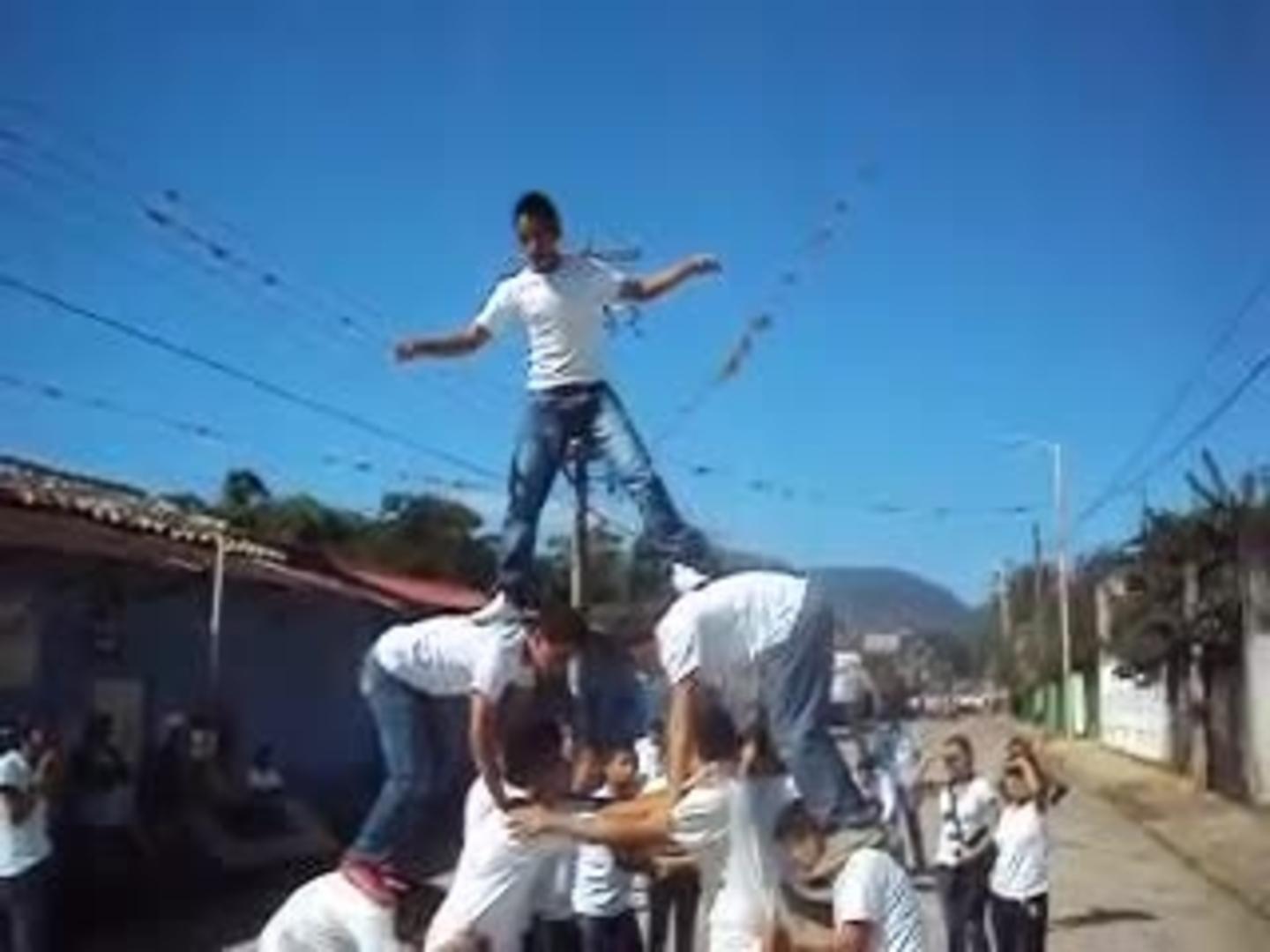 Top Of Human Pyramid Falls | Jukin Licensing