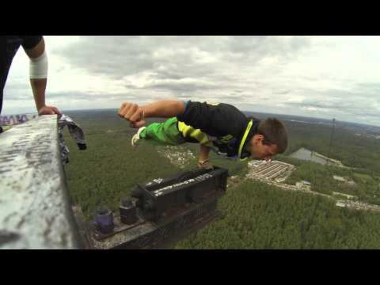 Guy Props Himself on Beam | Jukin Licensing