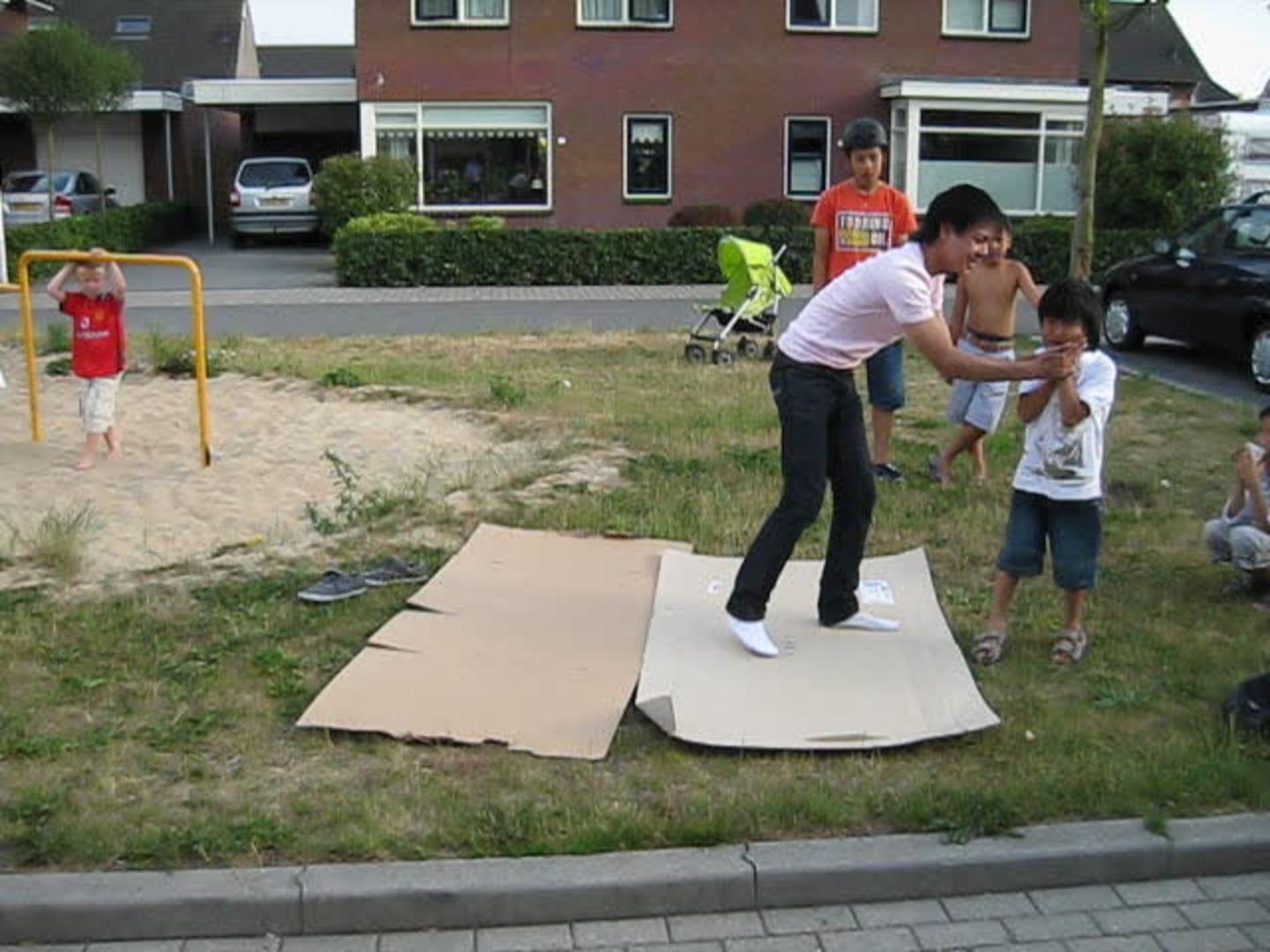 Photographer Kicked in the Face by Kid | Jukin Media Inc