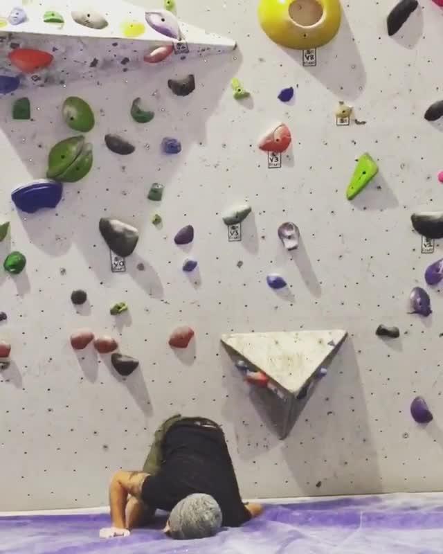 Guy Slips Running Up Rock Climbing Wall | Jukin Licensing