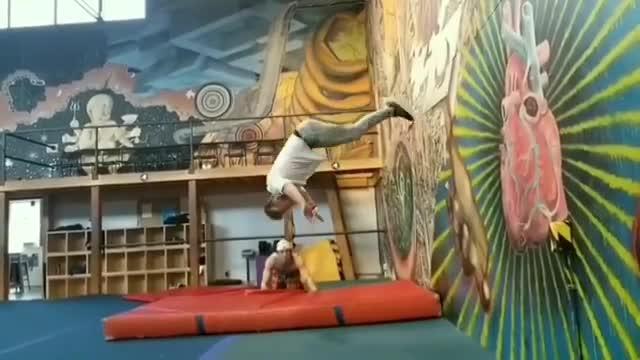 Freerunner Fails Backflip off Wall | Jukin Licensing