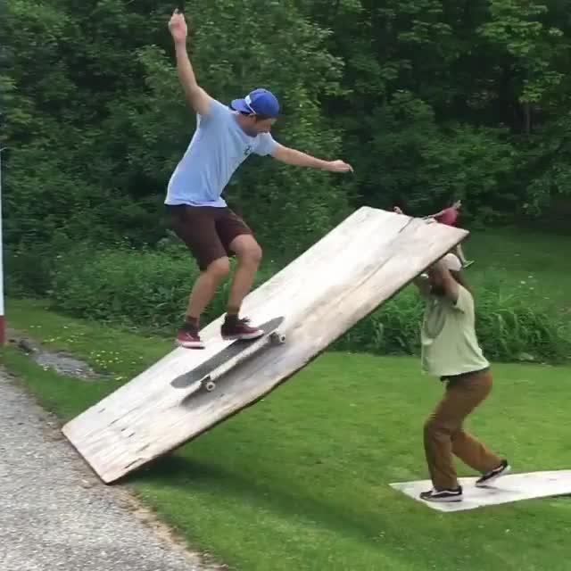 Girl Falls off Skateboard While Going Down Ramp | Jukin Media Inc