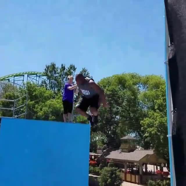 Guy Flips Off Wall Onto Trampoline | Jukin Licensing
