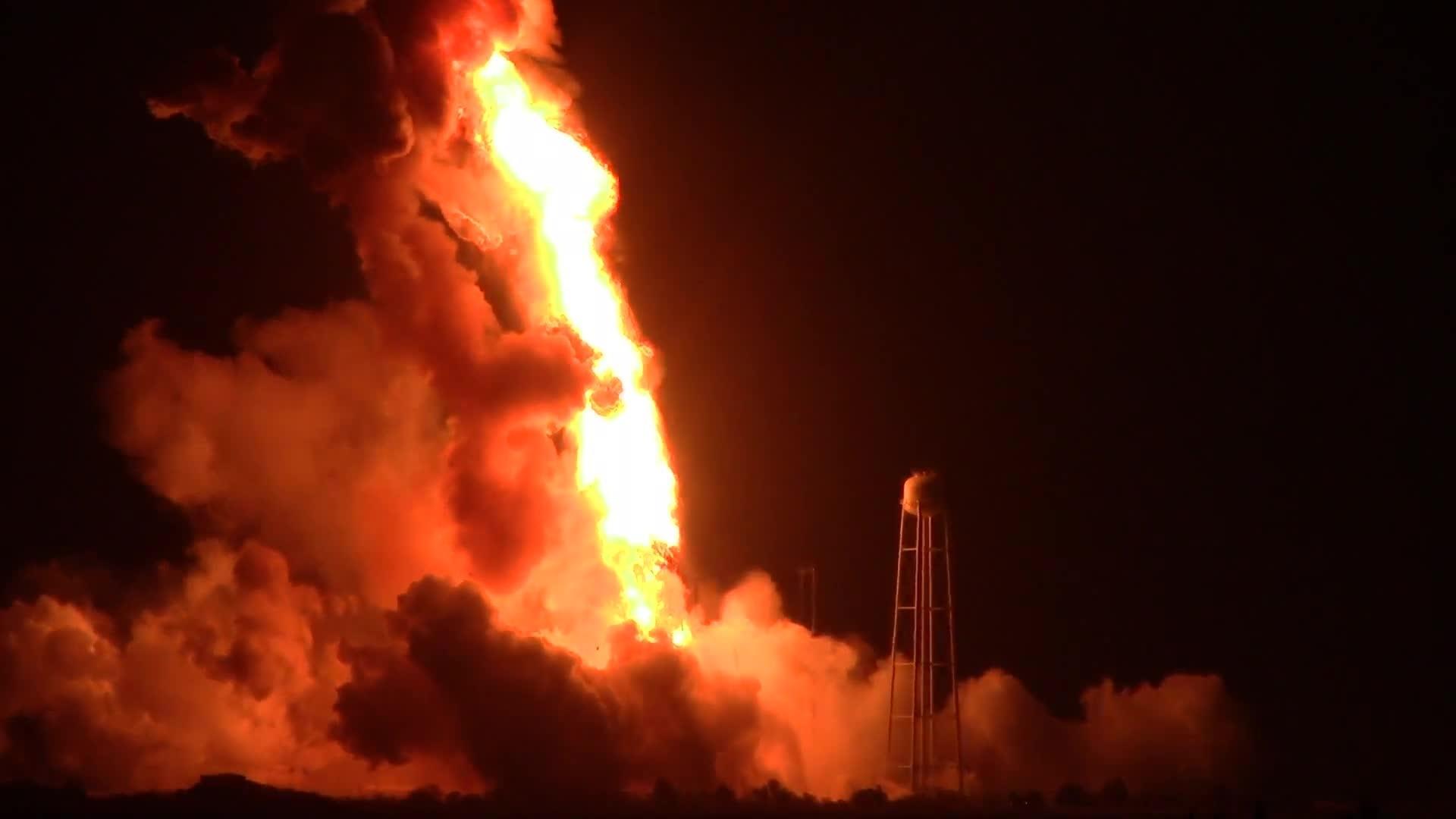 Antares Rocket Explosion from 2.2 Miles Away | Jukin Licensing