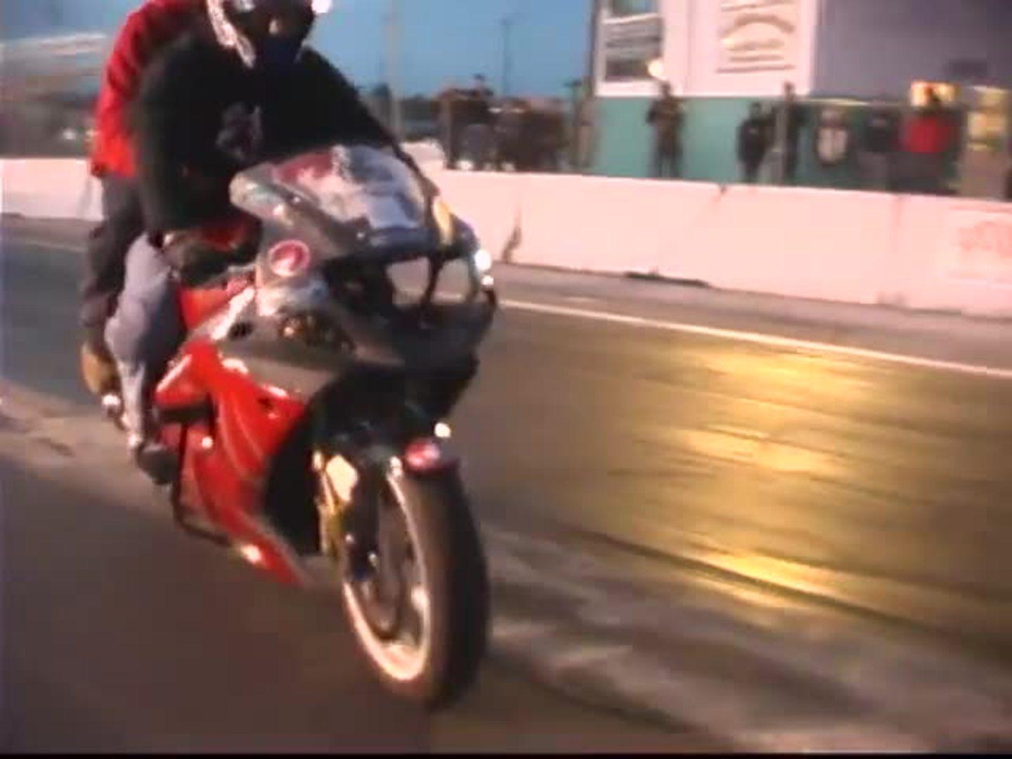 Two Person Wheelie Fail | Jukin Licensing