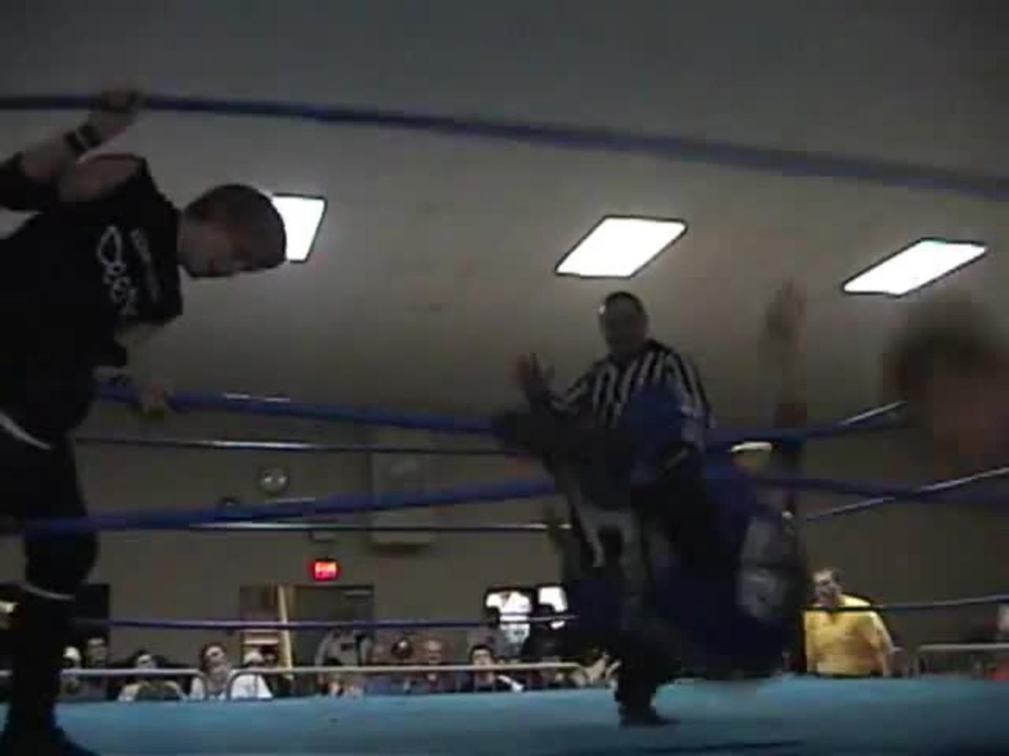 Wrestler's Leg Caught in Rope during Match | Jukin Licensing