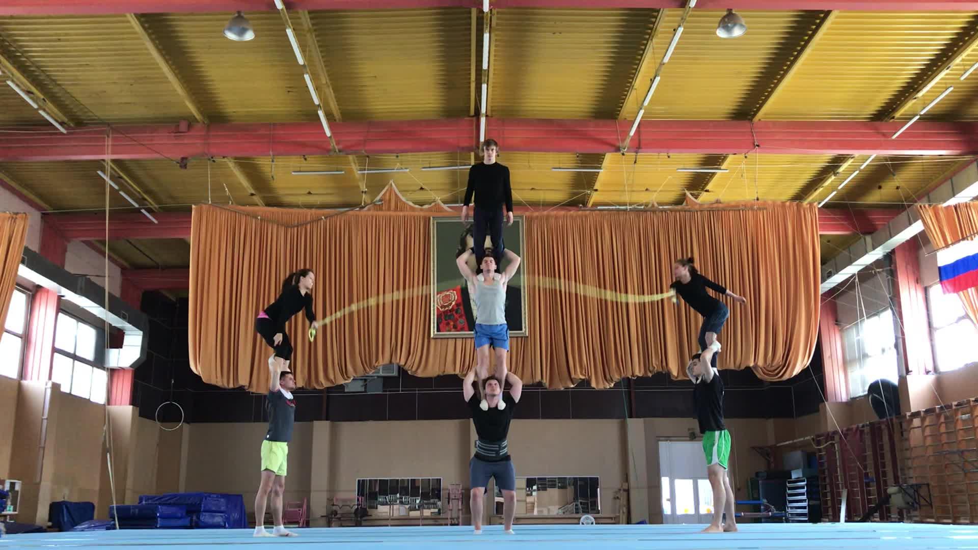 Acrobats Performs Jump Rope Routine | Jukin Media Inc