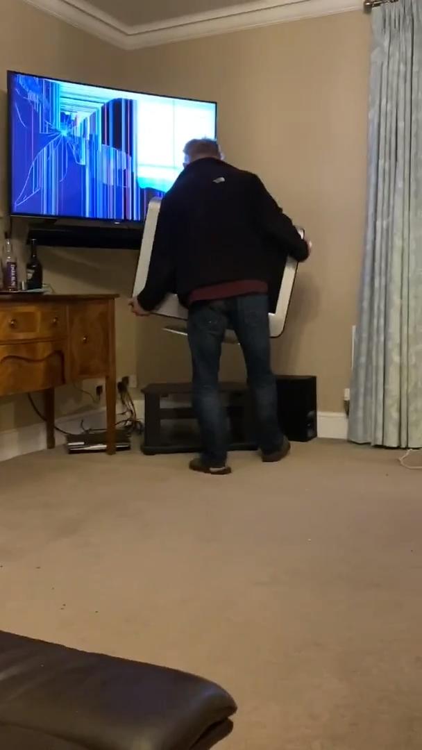 Man Falls for Cracked TV Screen Prank and Sets Up Old Television as ...