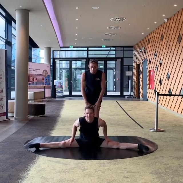 Guys Show Amazing Flexibility While Doing Multiple Splits Successively ...