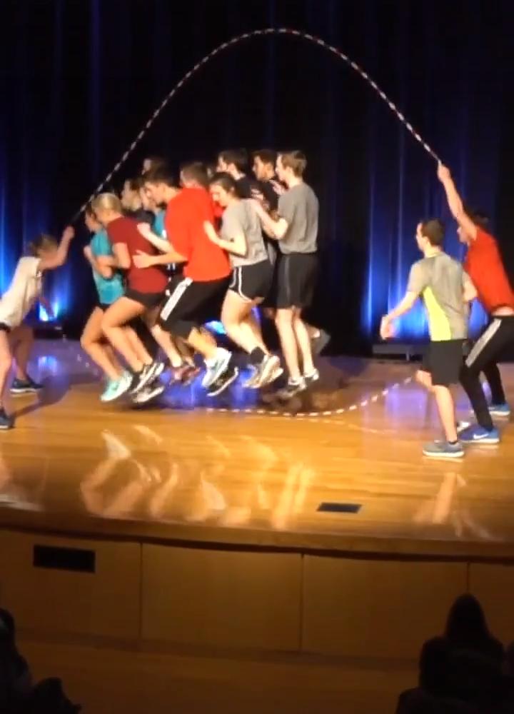 Group Attempts Double Dutch Together | Jukin Licensing