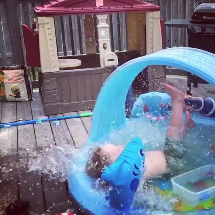 Toddler Slips While Jumping in Tube Pool and Falls Inside Water | Jukin ...