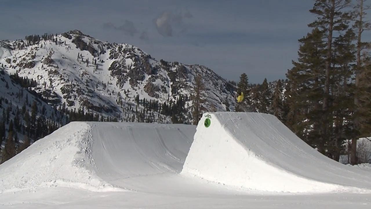 Guy Jumps Over Two Snow Ramps While Skiing | Jukin Licensing