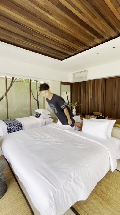 Man Hits Head Against Table While Making Transition For Social Media ...