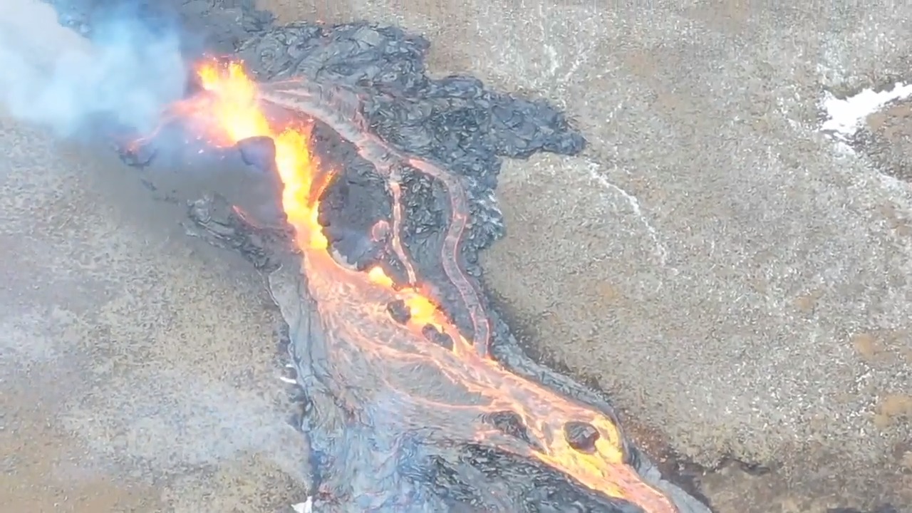 Lava Spews From New Fissure in Icelandic Volcano | Jukin Licensing