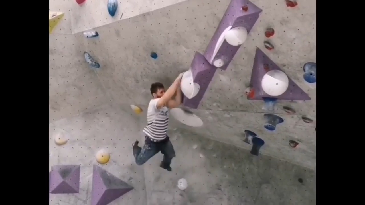Guy Shows Amazing Balance And Strength Skills While Rock Wall Climbing ...