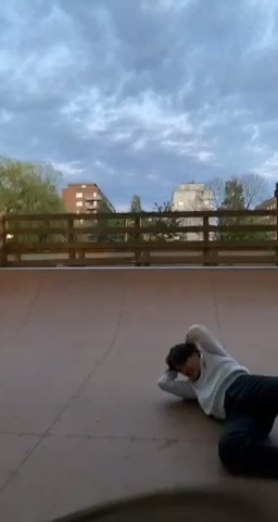 Guy Hits His Head on Ramp While Attempting Skateboarding Trick | Jukin ...