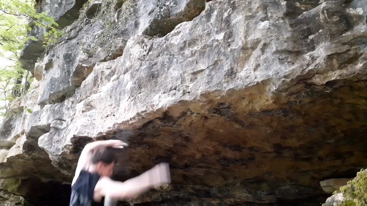 Guy Loses His Grip and Falls to Ground While Climbing Huge Boulder of ...
