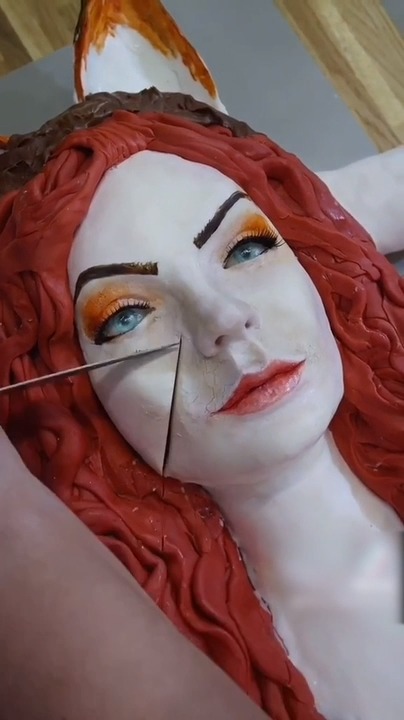 Artist Creates Superb Woman-Shaped Cake With Incredible Details | Jukin ...