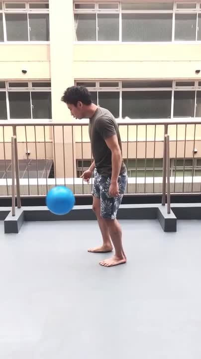 Guy Shows Amazing Illusion Trick Using a Ball | Jukin Licensing