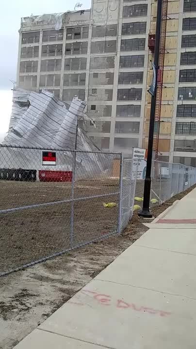 Nine-Story Scaffolding Collapses from Wind | Jukin Licensing