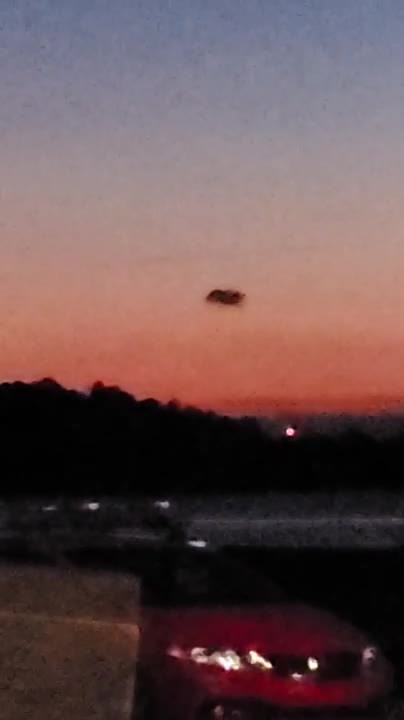 Strange Object Hovers in the Sky Over Maryland at Dusk | Jukin Licensing