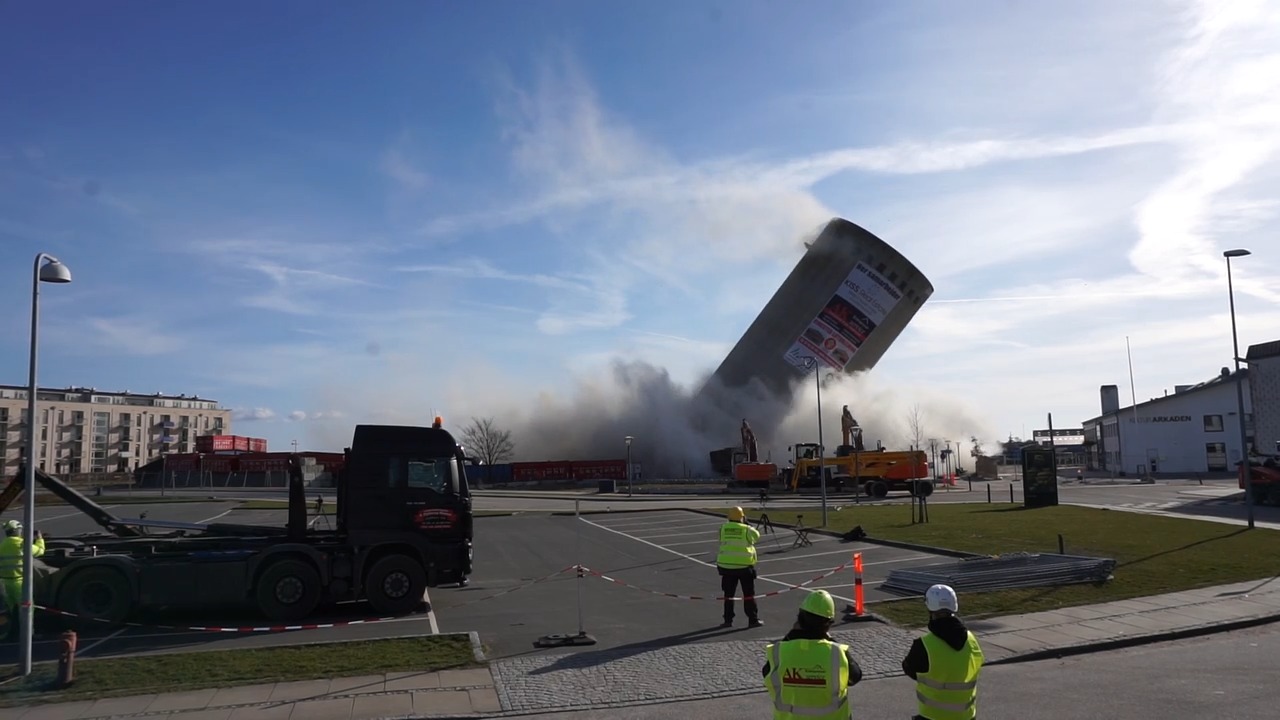 Silo Demolition Fail | Jukin Licensing