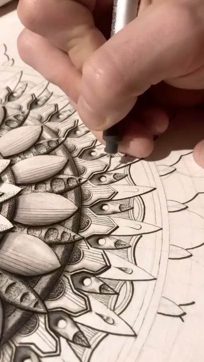 Person Creates Beautiful 3D Mandala Art On Paper | Jukin Licensing