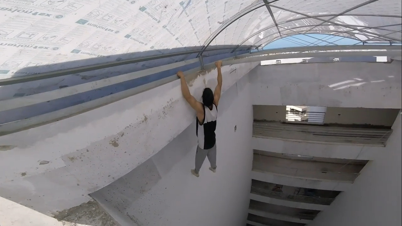 Ninja Warrior Stunts on Beam | Jukin Licensing