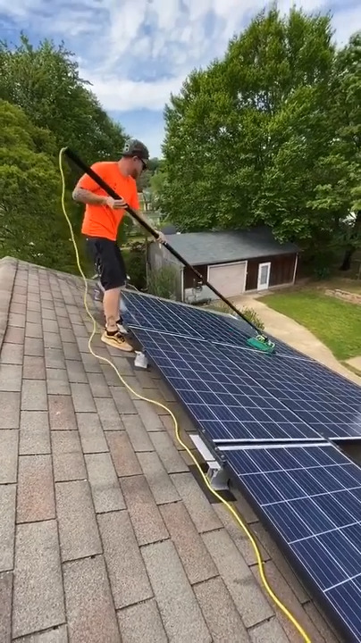 Guy Thoroughly Cleans Residential Sonal Panels | Jukin Media Inc