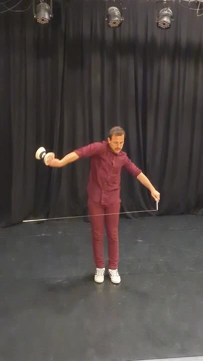 Guy Demonstrates Incredible Diabolo Juggling Skills | Jukin Licensing