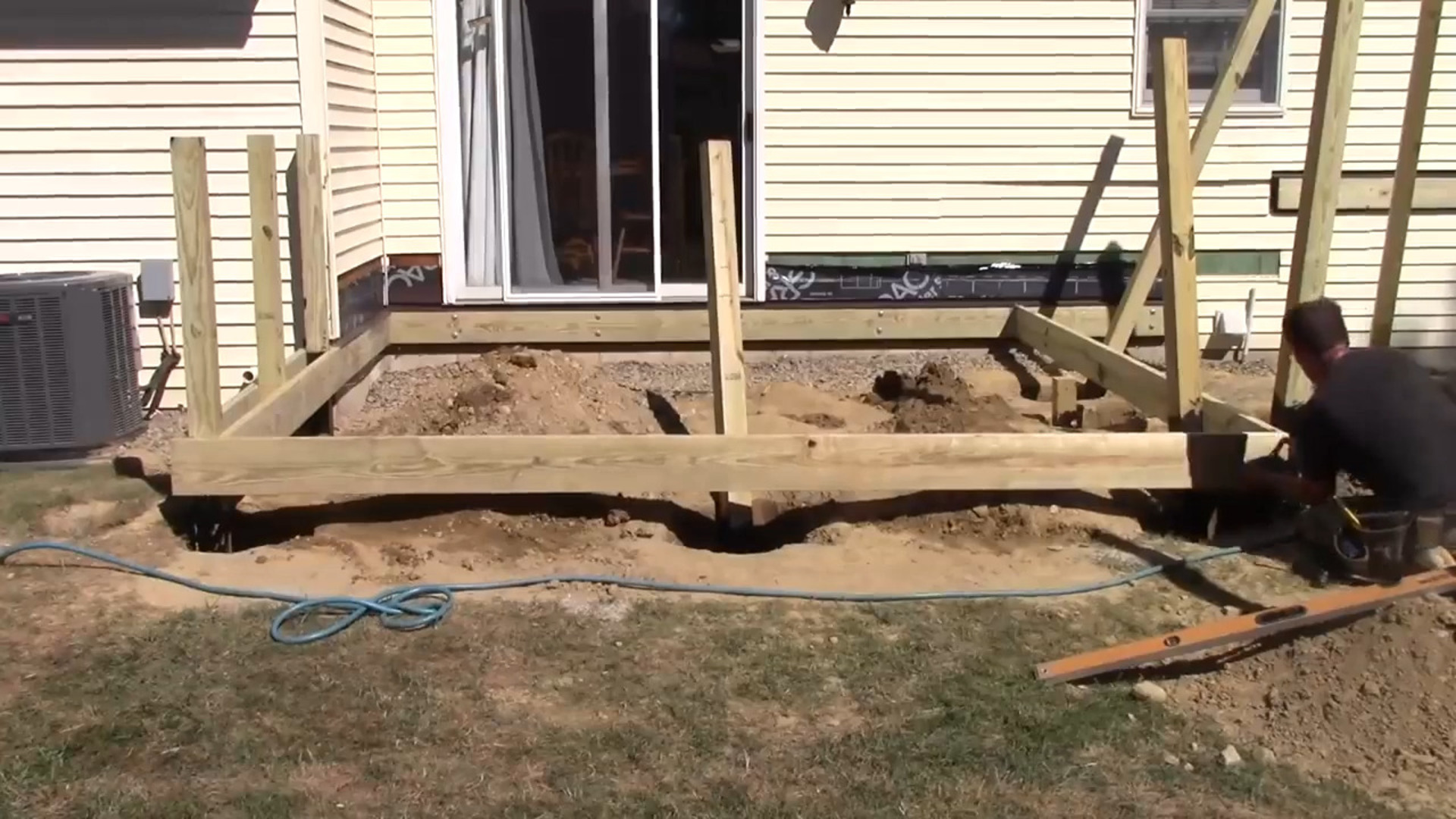 Man Builds Frame of DIY Two-level Pool Deck | Jukin Licensing