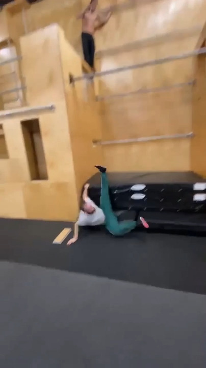 Guy Falls Awkwardly While Attempting Parkour Routine | Jukin Licensing