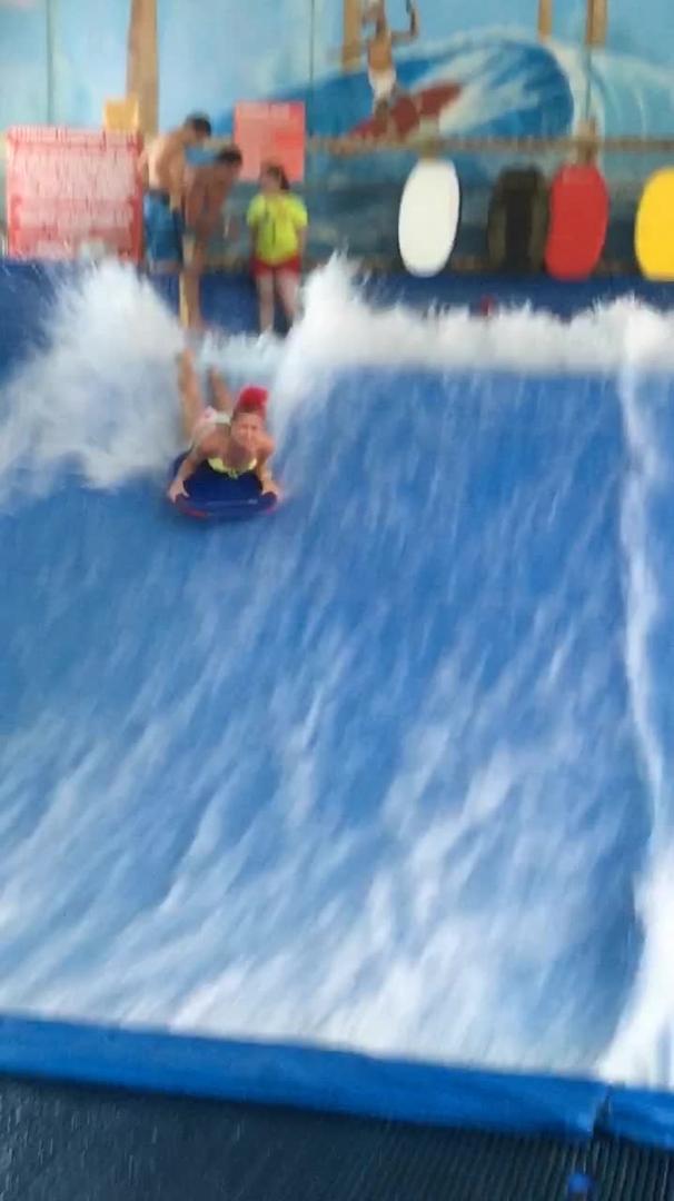 Girl Spins out of Control Flowrider | Jukin Licensing