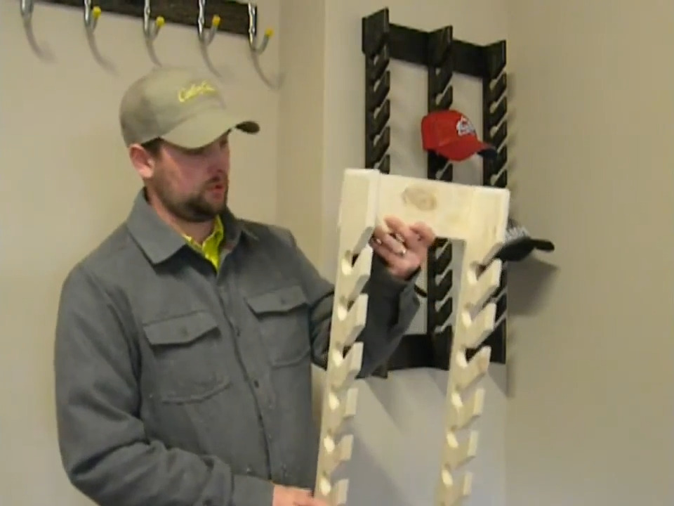 Man Shows Easy Hack To Build DIY Wooden Hat Rack | Jukin Licensing