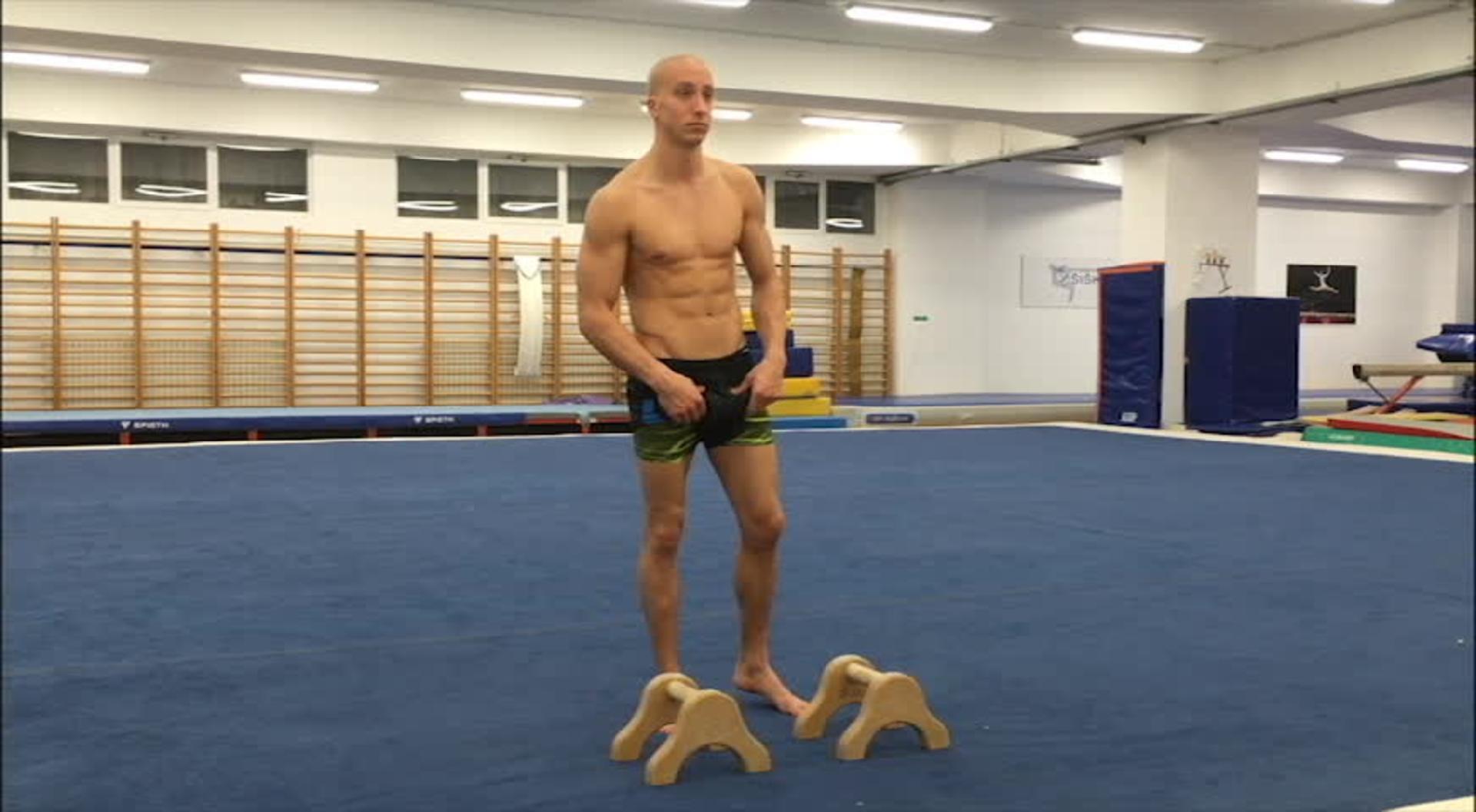 Guy Slides into Splits | Jukin Licensing