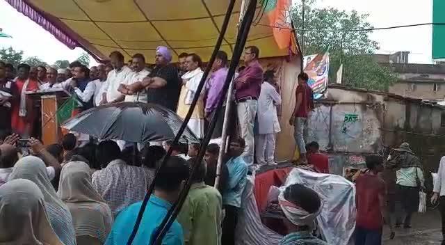 Stage Collapses at Event Among Crowd of Spectators | Jukin Licensing