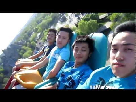 Friends Try to Keep Straight Face on Roller Coaster | Jukin Licensing