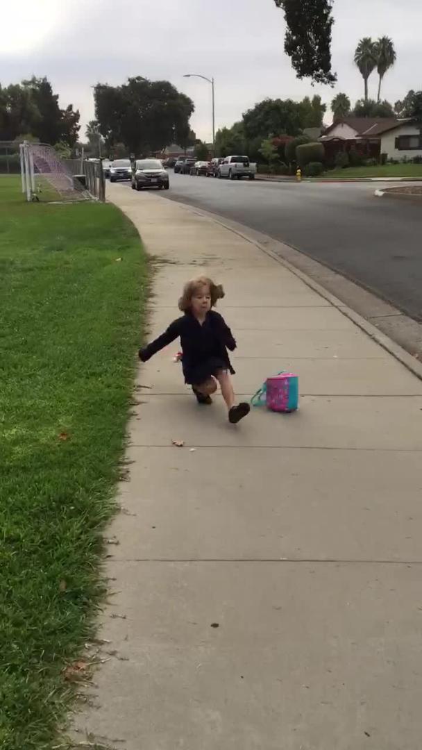 Little Girl Falls While Walking Backwards | Jukin Licensing