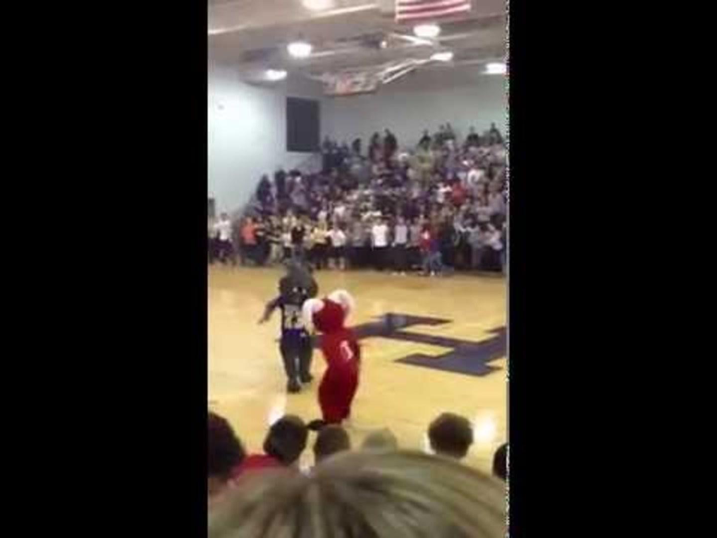 High School Mascot Fight | Jukin Licensing