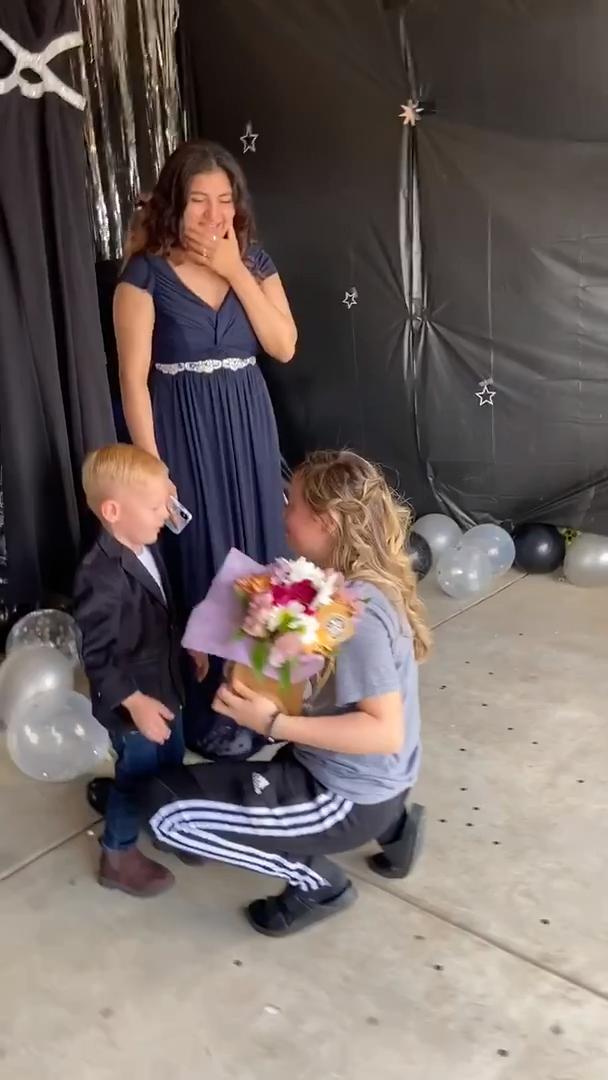 Girl Tears Up When Family Surprises With Quarantine Style Prom in Their ...