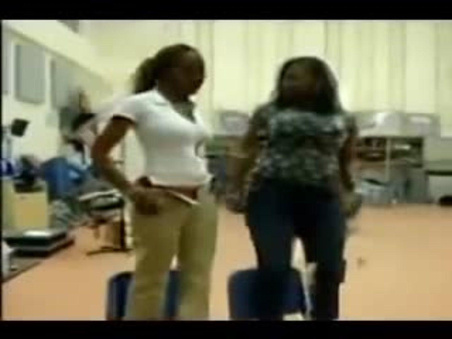 Twerking Girl Falls off Chairs | Jukin Licensing