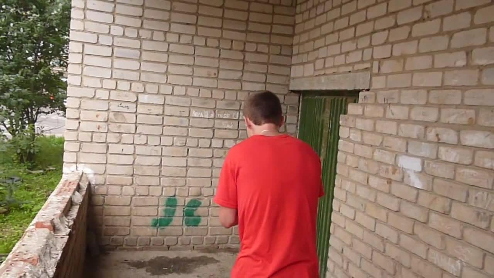 Parkour Kid Tries to Run up Wall | Jukin Licensing