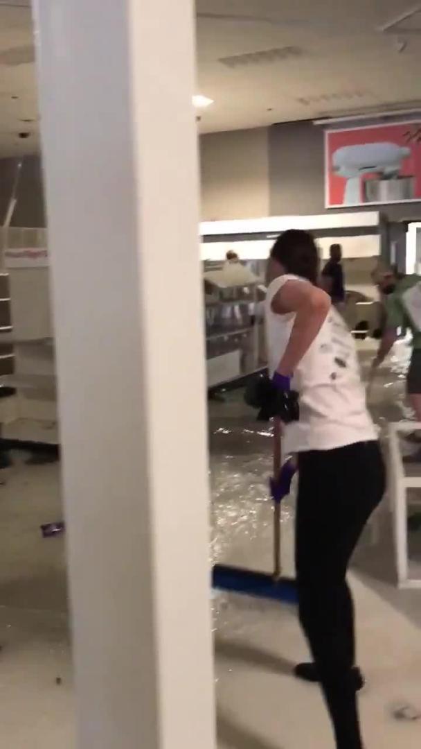 Citizens Help Clean up Ransacked Store After Protest in Minnesota ...