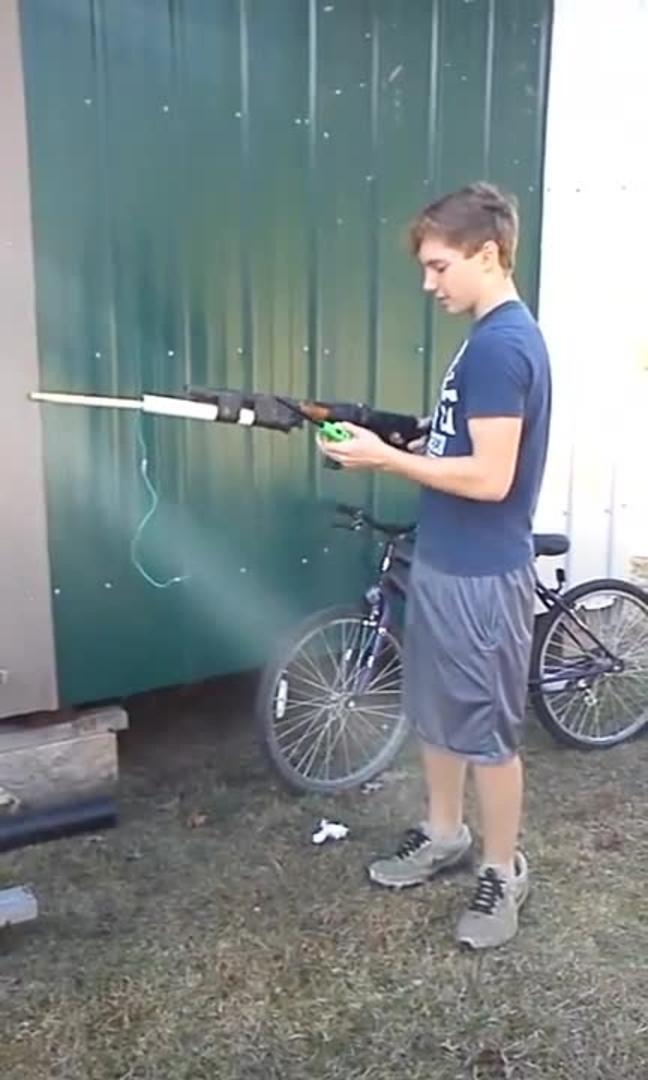 Homemade Harpoon Gun Explodes in Guy's Face | Jukin Licensing